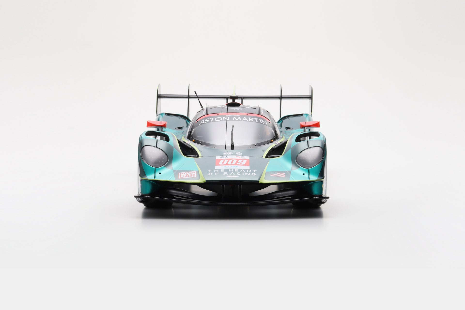 Aston Martin Valkyrie No.009 ASTON MARTIN THOR TEAM Le Mans 24H 2025 A ...